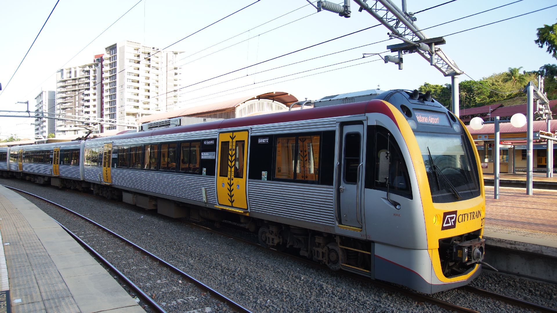 QR CityTrain at Roma St
