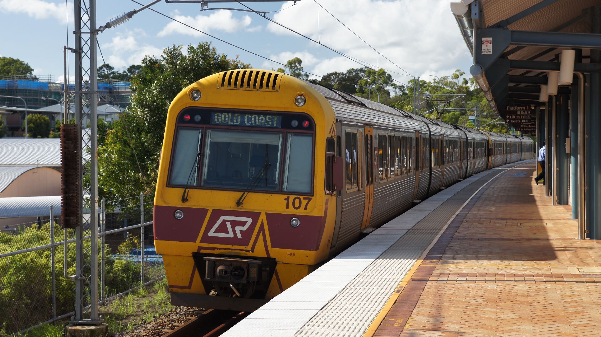 QR CityTrain at Nerang